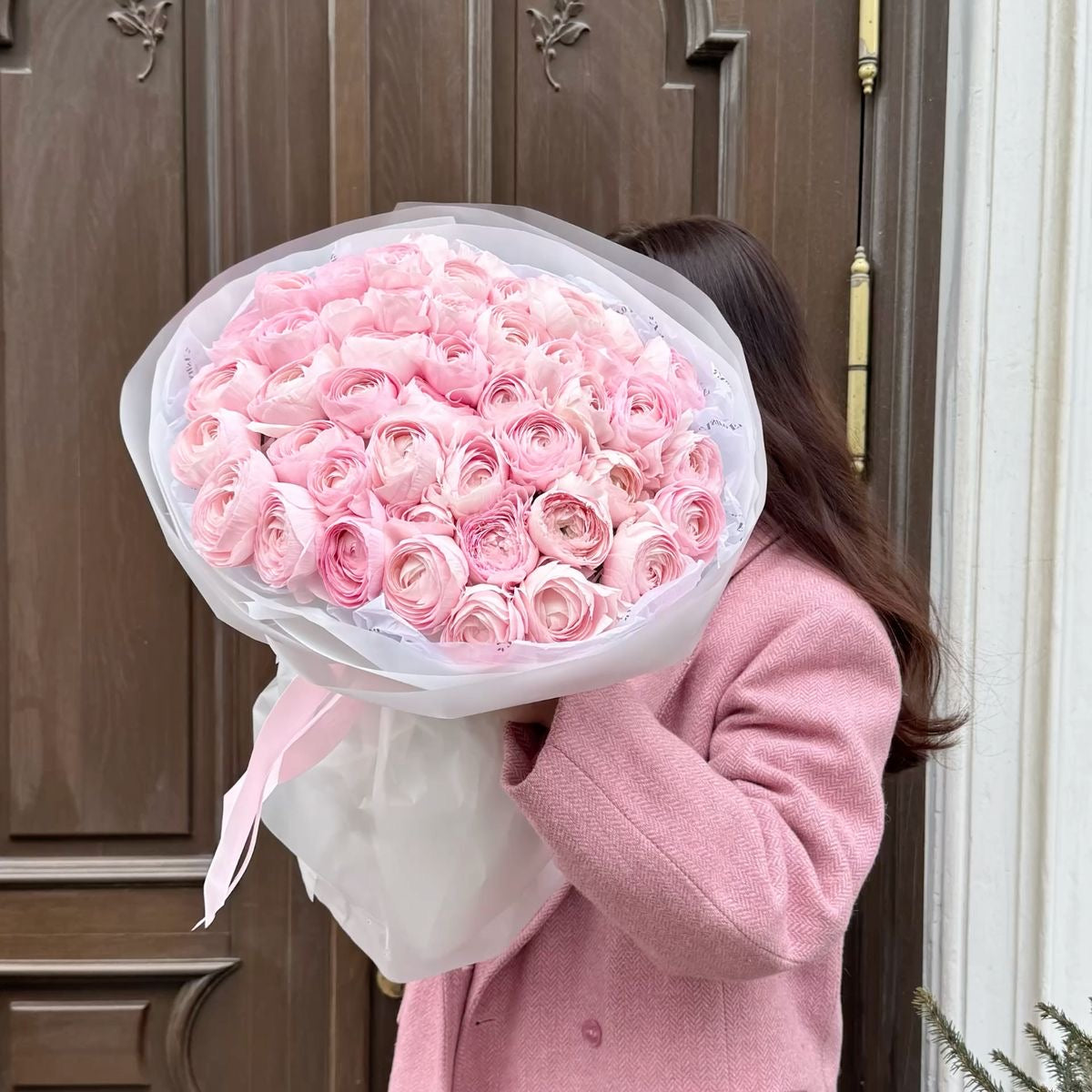 VIP Flower Bouquet | 1-Hour Flowers Delivery Dubai, UAE – Vianya Florals